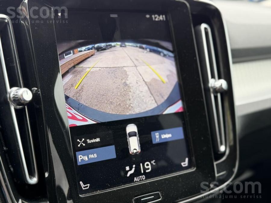 Melns Volvo XC40 2018 Rīga, ar dzinēja tilpumu 2.00 L un nobraukumu 227 tūkst. km par 17400 €, foto 10 vietnē AUTOMOTO.COM.LV