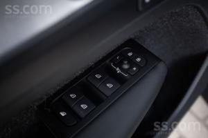 Черный Вольво XC40 2018 в Елгава, объемом двигателя 2.00 л и пробегом 197 тыс. км за 18500 €, фото 17 на AUTOMOTO.COM.LV