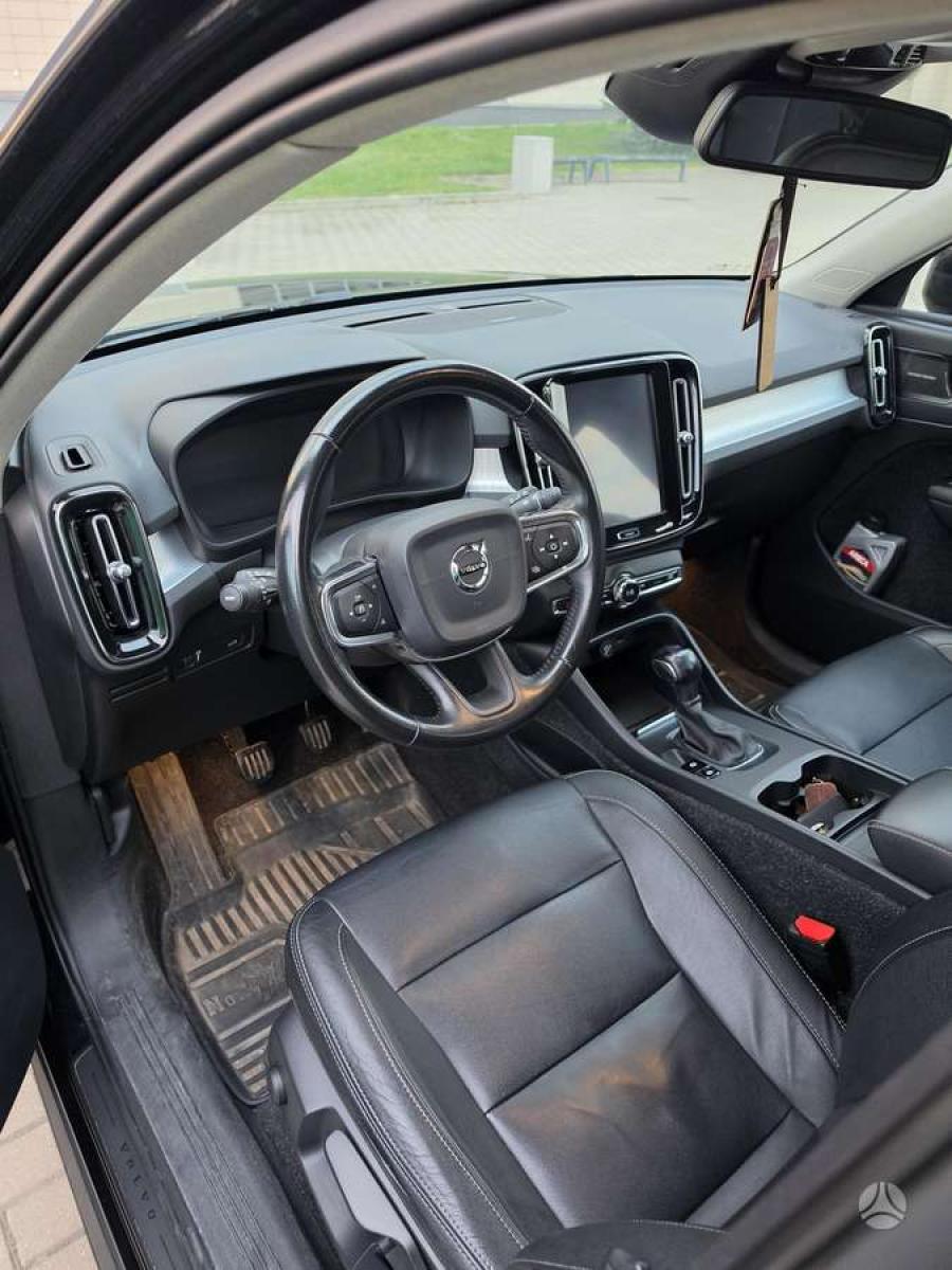 Черный Вольво XC40 2018 в Алитус, объемом двигателя 1.97 л и пробегом 195 тыс. км за 15300 €, фото 9 на AUTOMOTO.COM.LV