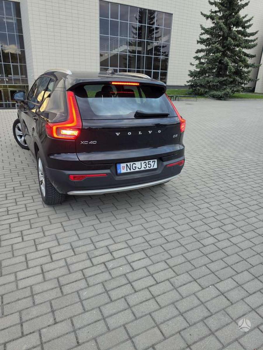 Черный Вольво XC40 2018 в Алитус, объемом двигателя 1.97 л и пробегом 195 тыс. км за 15300 €, фото 18 на AUTOMOTO.COM.LV