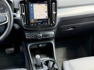 Черный Вольво XC40 2018 в Рига, объемом двигателя 2.00 л и пробегом 167 тыс. км за 18990 €, фото 9 на AUTOMOTO.COM.LV