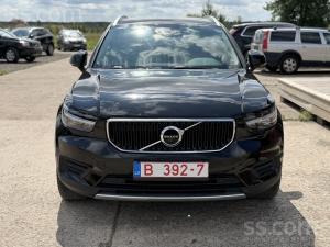 Black Volvo XC40 2018 in Riga, with an engine capacity of 2.00 L and mileage of 167 thousand km for 18500 €, photo 3 on AUTOMOTO.COM.LV