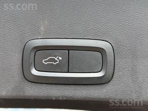 Black Volvo XC40 2018 in Riga, with an engine capacity of 2.00 L and mileage of 167 thousand km for 18500 €, photo 15 on AUTOMOTO.COM.LV
