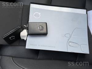 Black Volvo XC40 2018 in Riga, with an engine capacity of 2.00 L and mileage of 167 thousand km for 18500 €, photo 19 on AUTOMOTO.COM.LV