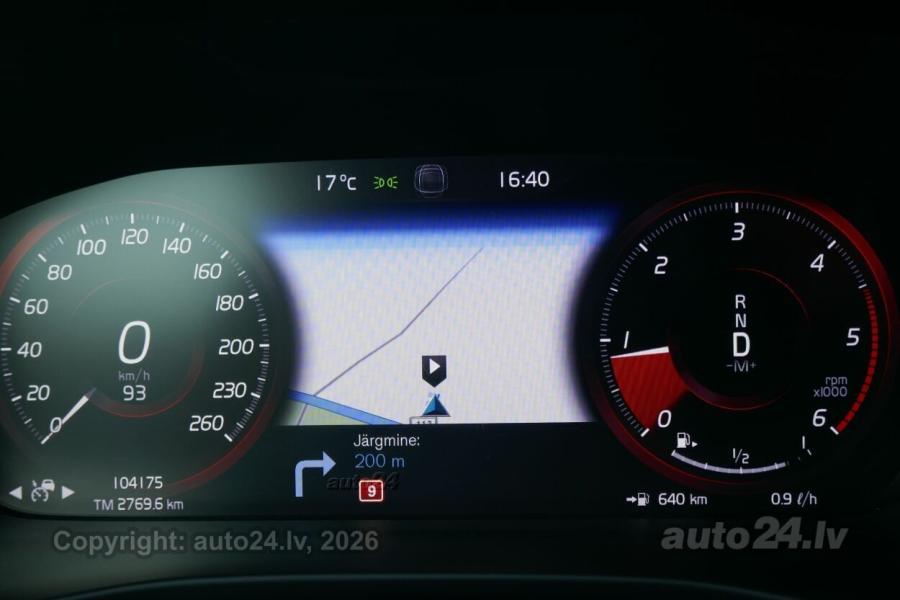 Melns Volvo XC40 2018 Tallina, ar dzinēja tilpumu 2.00 L un nobraukumu 154 tūkst. km par 21900 €, foto 12 vietnē AUTOMOTO.COM.LV