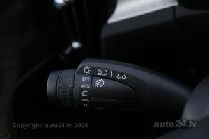 Melns Volvo XC40 2018 Tallina, ar dzinēja tilpumu 2.00 L un nobraukumu 154 tūkst. km par 21900 €, foto 26 vietnē AUTOMOTO.COM.LV