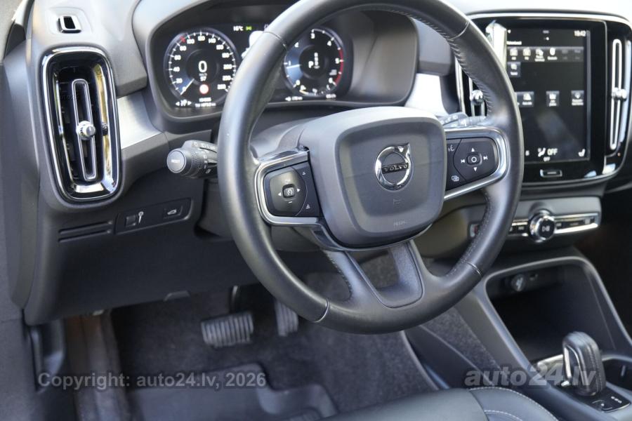 Melns Volvo XC40 2018 Tallina, ar dzinēja tilpumu 2.00 L un nobraukumu 154 tūkst. km par 21900 €, foto 29 vietnē AUTOMOTO.COM.LV