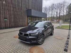 Black Volvo XC40 2018 in Kaunas, with an engine capacity of 1.97 L and mileage of 350 thousand km for 12000 €, photo  on AUTOMOTO.COM.LV