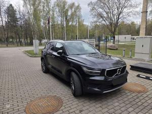 Melns Volvo XC40 2018 Kauņa, ar dzinēja tilpumu 1.97 L un nobraukumu 350 tūkst. km par 12000 €, foto 3 vietnē AUTOMOTO.COM.LV