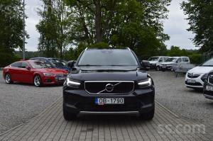 Melns Volvo XC40 2019 Tukums, ar dzinēja tilpumu 2.00 L un nobraukumu 228 tūkst. km par 17995 €, foto 2 vietnē AUTOMOTO.COM.LV