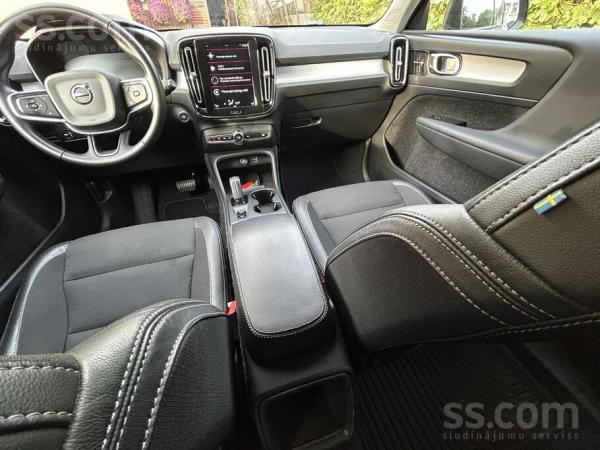Черный Вольво XC40 2019 в Рига, объемом двигателя 2.00 л и пробегом 231 тыс. км за 18900 €, фото 11 на AUTOMOTO.COM.LV