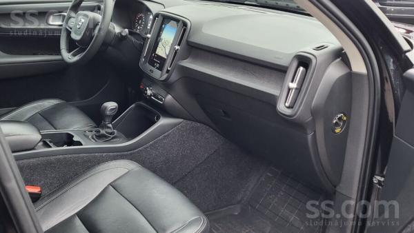 Melns Volvo XC40 2019 Rīga, ar dzinēja tilpumu 1.50 L un nobraukumu 0 tūkst. km par 17990 €, foto 11 vietnē AUTOMOTO.COM.LV
