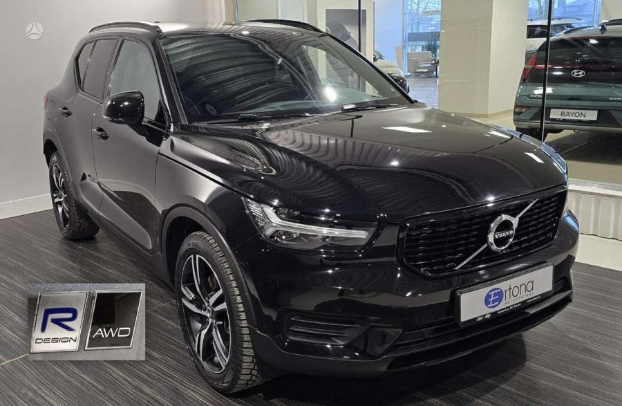 Melns Volvo XC40 2019 Šauļi, ar dzinēja tilpumu 1.97 L un nobraukumu 129 tūkst. km par 22900 €, foto 1 vietnē AUTOMOTO.COM.LV