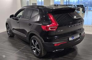 Melns Volvo XC40 2019 Šauļi, ar dzinēja tilpumu 1.97 L un nobraukumu 129 tūkst. km par 22900 €, foto 3 vietnē AUTOMOTO.COM.LV