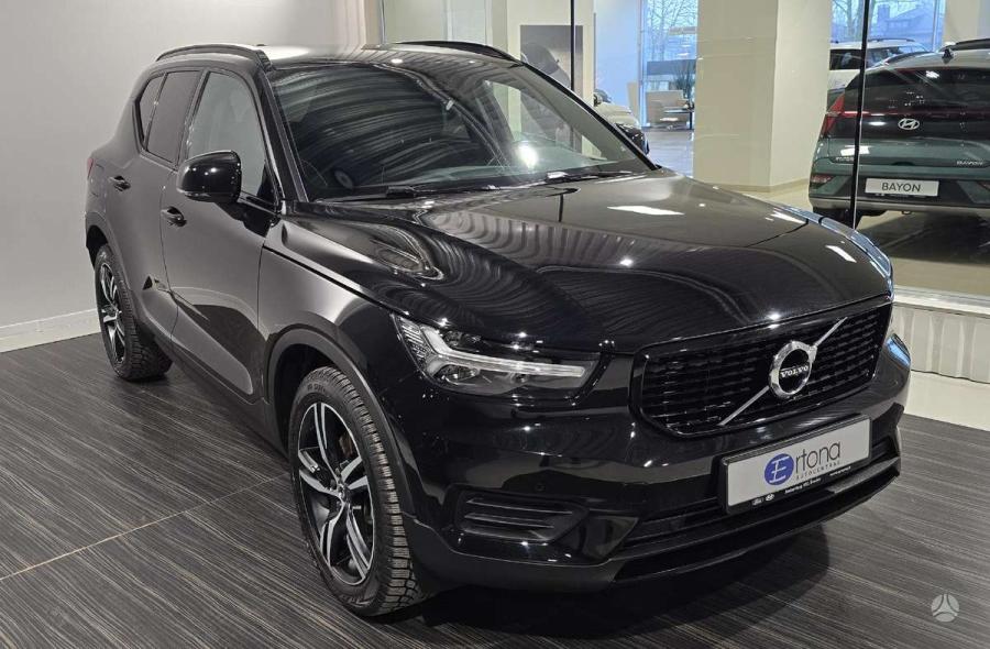 Melns Volvo XC40 2019 Šauļi, ar dzinēja tilpumu 1.97 L un nobraukumu 129 tūkst. km par 22900 €, foto 5 vietnē AUTOMOTO.COM.LV