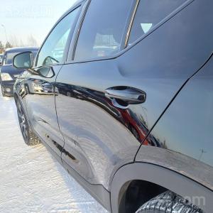 Black Volvo XC40 2019 in Daugavpils, with an engine capacity of 2.00 L and mileage of 0 thousand km for 19900 €, photo 10 on AUTOMOTO.COM.LV
