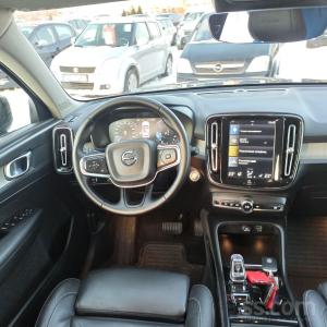 Black Volvo XC40 2019 in Daugavpils, with an engine capacity of 2.00 L and mileage of 0 thousand km for 19900 €, photo 19 on AUTOMOTO.COM.LV