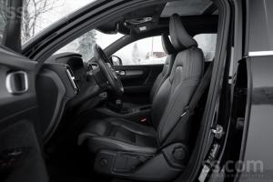 Black Volvo XC40 2019 in Tukums, with an engine capacity of 2.00 L and mileage of 141 thousand km for 19990 €, photo 9 on AUTOMOTO.COM.LV