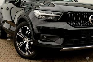 Black Volvo XC40 2019 in Kretinga, with an engine capacity of 1.97 L and mileage of 57 thousand km for 21599 €, photo 5 on AUTOMOTO.COM.LV