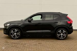 Black Volvo XC40 2019 in Kretinga, with an engine capacity of 1.97 L and mileage of 57 thousand km for 21599 €, photo 11 on AUTOMOTO.COM.LV