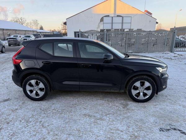 Melns Volvo XC40 2019 Tauragė, ar dzinēja tilpumu 1.97 L un nobraukumu 234 tūkst. km par 12800 €, foto 4 vietnē AUTOMOTO.COM.LV