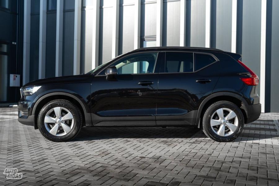 Melns Volvo XC40 2019 Viļņa, ar dzinēja tilpumu 2.00 L un nobraukumu 157 tūkst. km par 18000 €, foto 2 vietnē AUTOMOTO.COM.LV