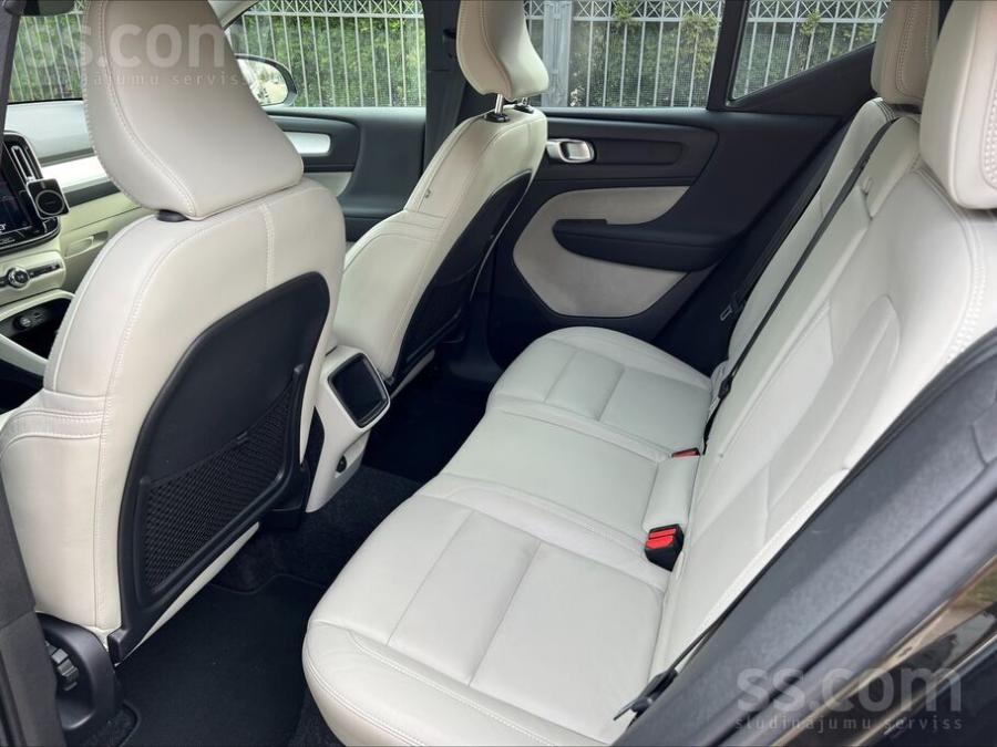 Melns Volvo XC40 2019 Rīga, ar dzinēja tilpumu 2.00 L un nobraukumu 0 tūkst. km par 16650 €, foto 8 vietnē AUTOMOTO.COM.LV