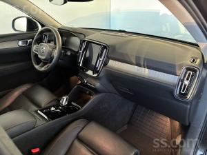 Melns Volvo XC40 2019 Rīga, ar dzinēja tilpumu 2.00 L un nobraukumu 95 tūkst. km par 25990 €, foto 16 vietnē AUTOMOTO.COM.LV