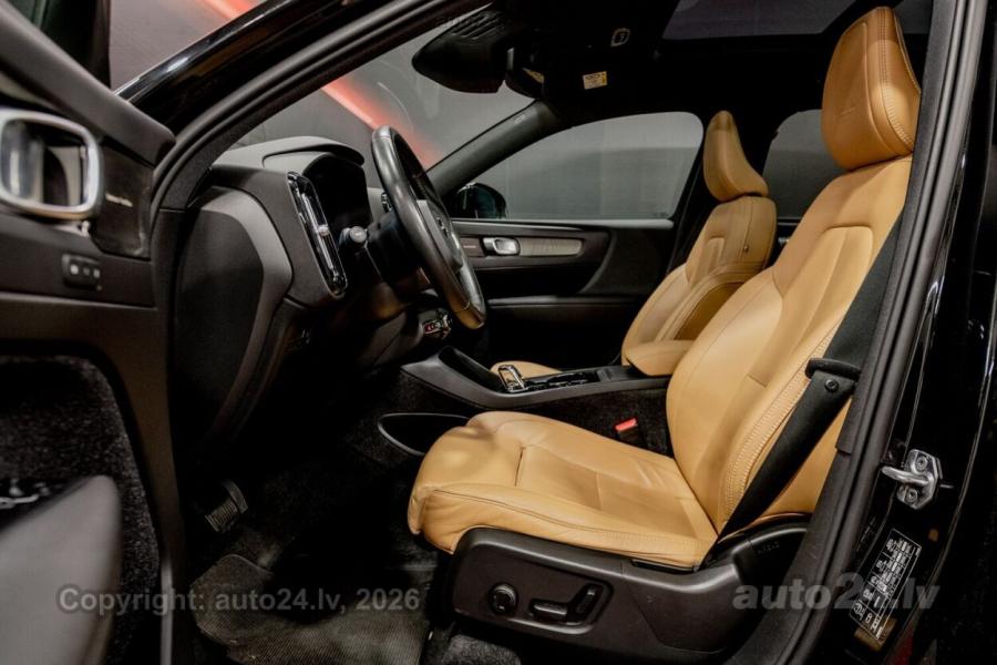 Black Volvo XC40 2019 in Parnu, with an engine capacity of 2.00 L and mileage of 195 thousand km for 20990 €, photo 12 on AUTOMOTO.COM.LV