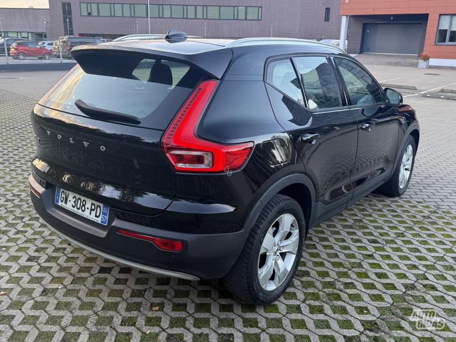 Melns Volvo XC40 2019 Šilalė, ar dzinēja tilpumu 2.00 L un nobraukumu 222 tūkst. km par 15450 €, foto 7 vietnē AUTOMOTO.COM.LV