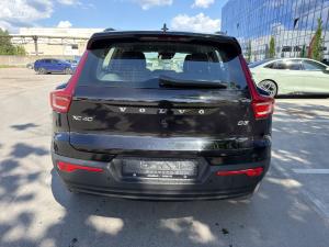 Black Volvo XC40 2019 in Panevezys, with an engine capacity of 2.00 L and mileage of 249 thousand km for 14600 €, photo 10 on AUTOMOTO.COM.LV