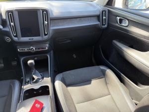 Black Volvo XC40 2019 in Panevezys, with an engine capacity of 2.00 L and mileage of 249 thousand km for 14600 €, photo 17 on AUTOMOTO.COM.LV
