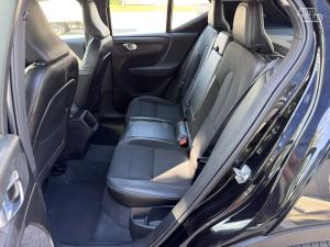 Black Volvo XC40 2019 in Panevezys, with an engine capacity of 2.00 L and mileage of 249 thousand km for 14600 €, photo 29 on AUTOMOTO.COM.LV
