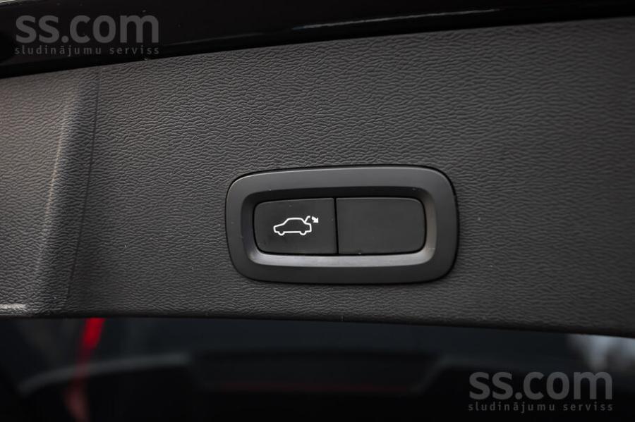 Черный Вольво XC40 2019 в Елгава, объемом двигателя 2.00 л и пробегом 0 тыс. км за 16300 €, фото 28 на AUTOMOTO.COM.LV