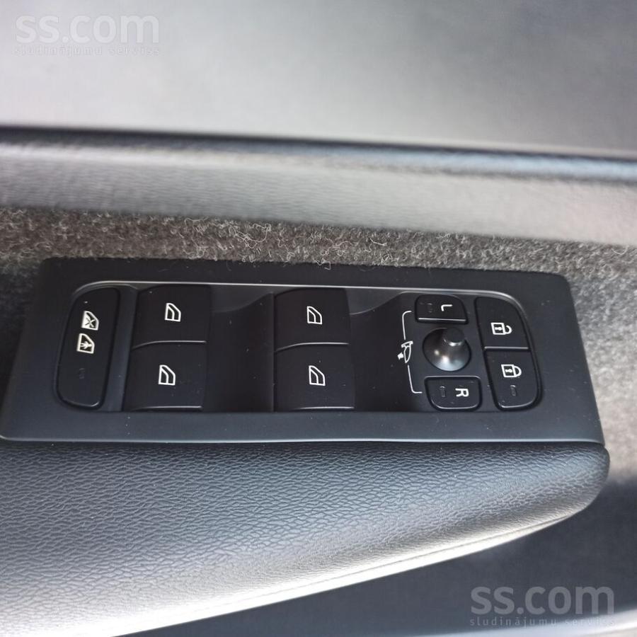 Черный Вольво XC40 2019 в Даугавпилс, объемом двигателя 2.00 л и пробегом 0 тыс. км за 19900 €, фото 25 на AUTOMOTO.COM.LV