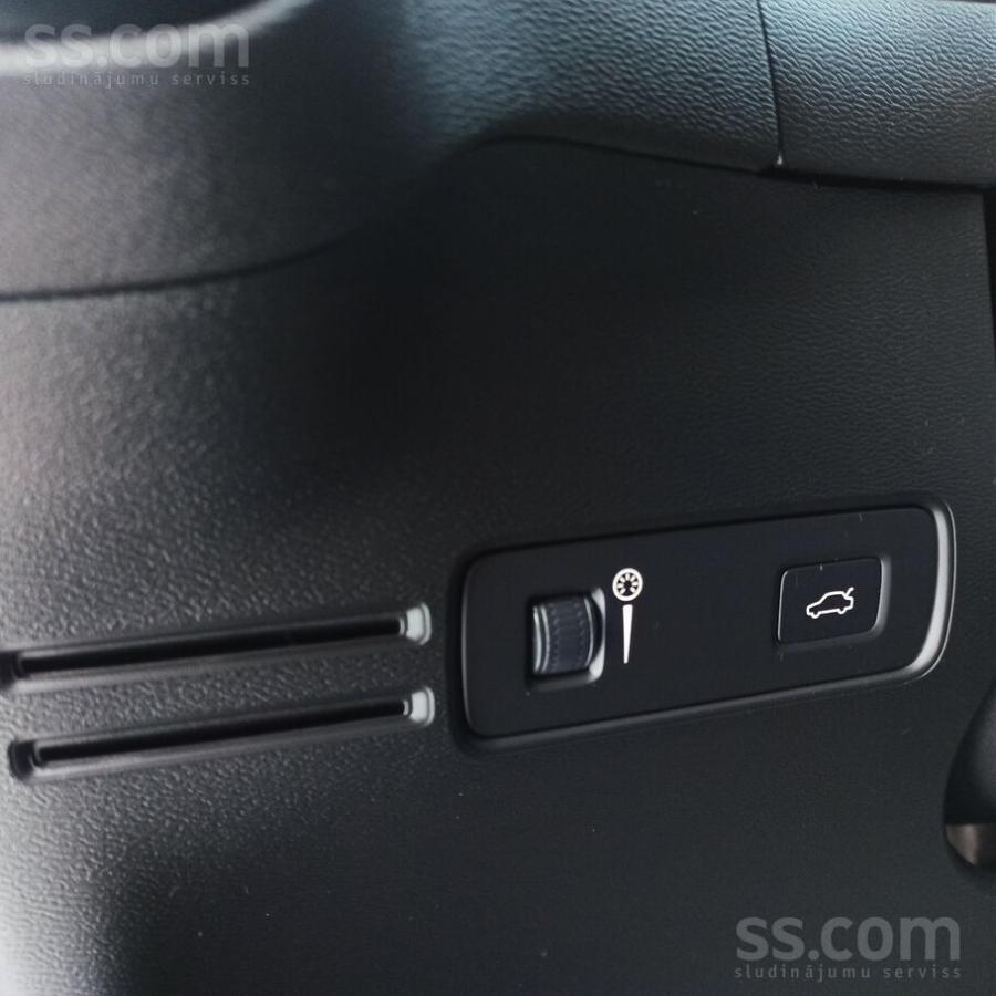 Черный Вольво XC40 2019 в Даугавпилс, объемом двигателя 2.00 л и пробегом 0 тыс. км за 19900 €, фото 26 на AUTOMOTO.COM.LV