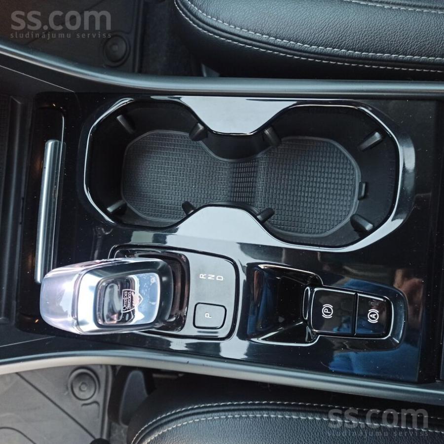 Черный Вольво XC40 2019 в Даугавпилс, объемом двигателя 2.00 л и пробегом 0 тыс. км за 19900 €, фото 29 на AUTOMOTO.COM.LV