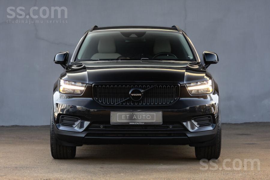 Melns Volvo XC40 2019 Jelgava, ar dzinēja tilpumu 1.50 L un nobraukumu 224 tūkst. km par 18500 €, foto 3 vietnē AUTOMOTO.COM.LV