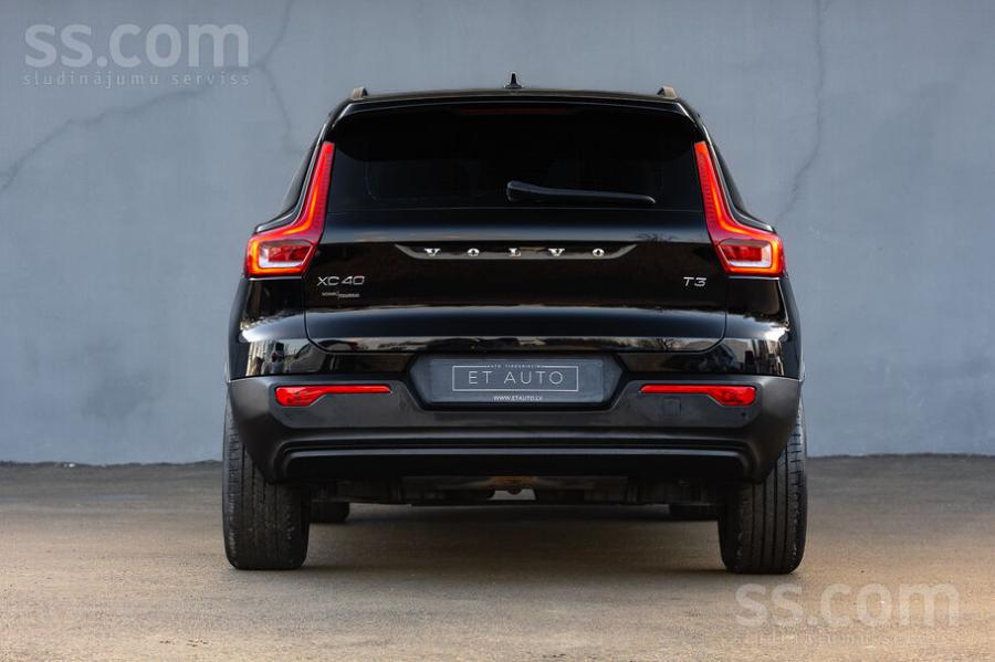 Melns Volvo XC40 2019 Jelgava, ar dzinēja tilpumu 1.50 L un nobraukumu 224 tūkst. km par 18500 €, foto 7 vietnē AUTOMOTO.COM.LV
