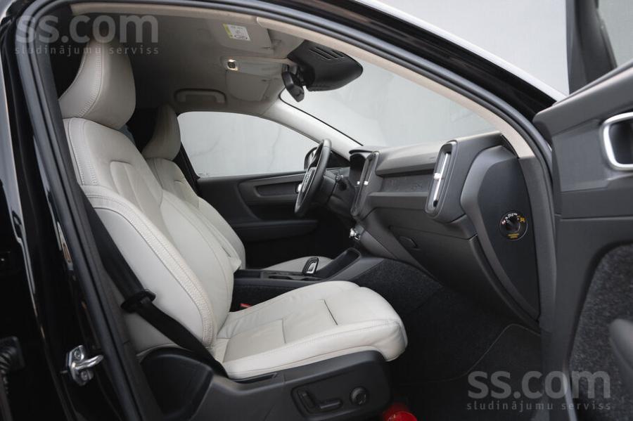 Melns Volvo XC40 2019 Jelgava, ar dzinēja tilpumu 1.50 L un nobraukumu 224 tūkst. km par 18500 €, foto 12 vietnē AUTOMOTO.COM.LV