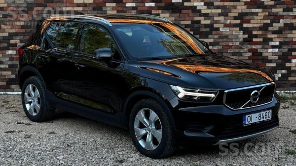 Черный Вольво XC40 2019 в Рига, объемом двигателя 2.00 л и пробегом 272 тыс. км за 16000 €, фото 1 на AUTOMOTO.COM.LV