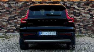 Black Volvo XC40 2019 in Riga, with an engine capacity of 2.00 L and mileage of 272 thousand km for 16000 €, photo 6 on AUTOMOTO.COM.LV