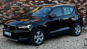 Black Volvo XC40 2019 in Riga, with an engine capacity of 2.00 L and mileage of 272 thousand km for 16000 €, photo 9 on AUTOMOTO.COM.LV