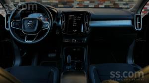 Black Volvo XC40 2019 in Riga, with an engine capacity of 2.00 L and mileage of 272 thousand km for 16000 €, photo 16 on AUTOMOTO.COM.LV