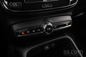 Черный Вольво XC40 2019 в Елгава, объемом двигателя 2.00 л и пробегом 0 тыс. км за 16300 €, фото 17 на AUTOMOTO.COM.LV
