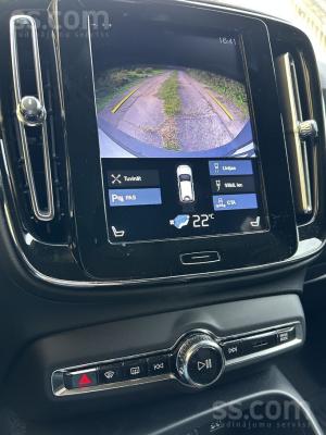 Black Volvo XC40 2019 in Riga, with an engine capacity of 2.00 L and mileage of 244 thousand km for 18700 €, photo 11 on AUTOMOTO.COM.LV