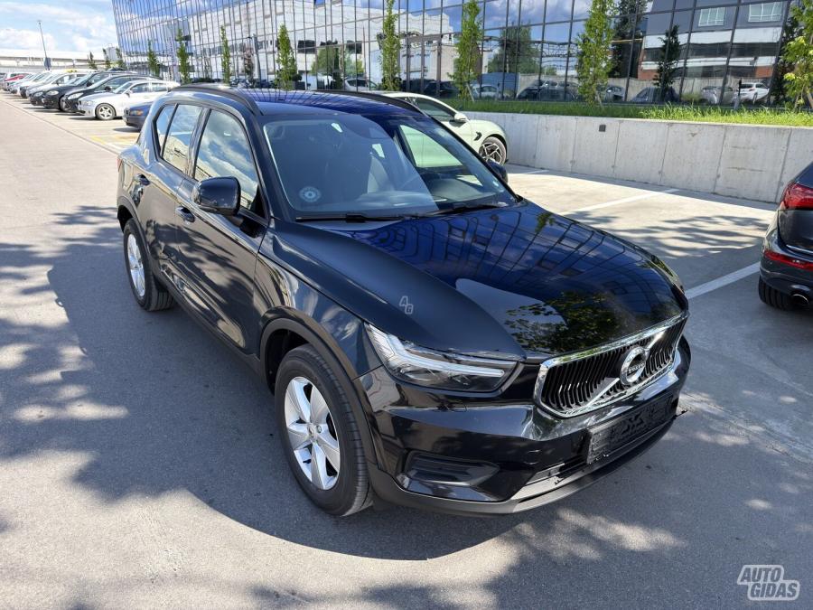 Черный Вольво XC40 2019 в Паневежис, объемом двигателя 2.00 л и пробегом 249 тыс. км за 14600 €, фото 3 на AUTOMOTO.COM.LV
