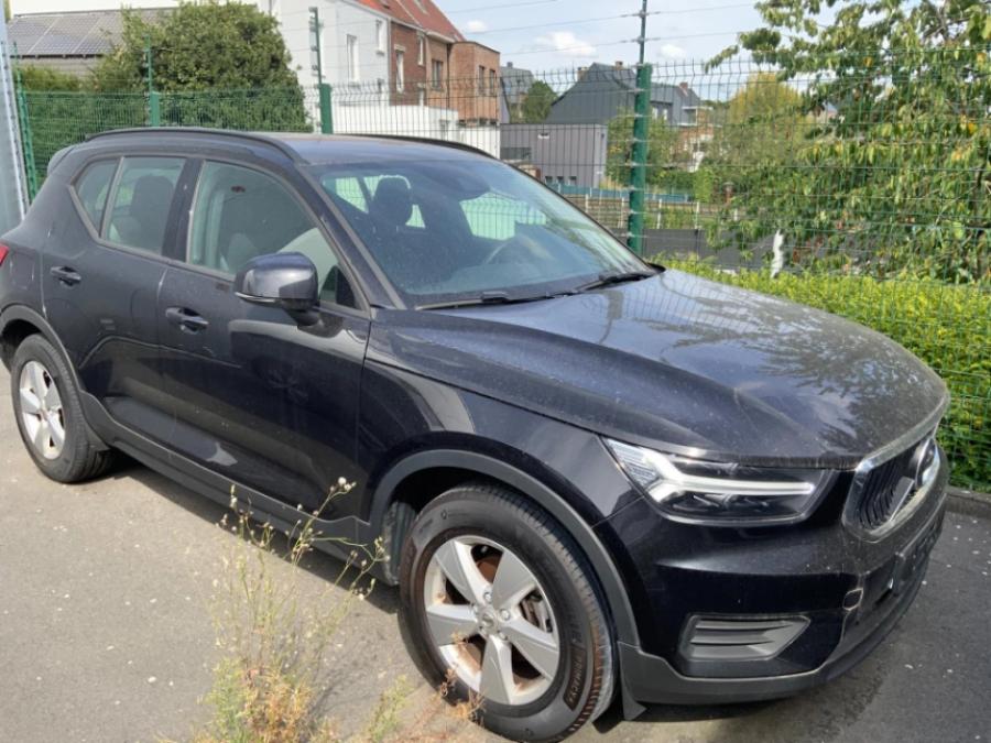 Черный Вольво XC40 2019 в Рига, объемом двигателя 2.00 л и пробегом 130 тыс. км за 18995 €, фото 1 на AUTOMOTO.COM.LV