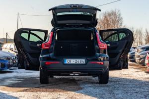 Черный Вольво XC40 2019 в Рига, объемом двигателя 2.00 л и пробегом 130 тыс. км за 18995 €, фото 20 на AUTOMOTO.COM.LV