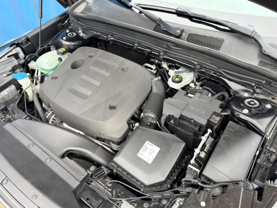 Черный Вольво XC40 2019 в Рига, объемом двигателя 2.00 л и пробегом 130 тыс. км за 18995 €, фото 35 на AUTOMOTO.COM.LV